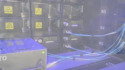 Installing the drive in the Diamondback tape library - IBM Mediacenter