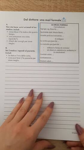 SCRIVERE – 10 writing prompts in Italian (elementary - A2) | TPT