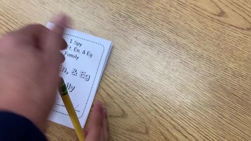 I Spy CVC Words Print & Fold Easy Reader Books (Set 2) - CVC Worksheets