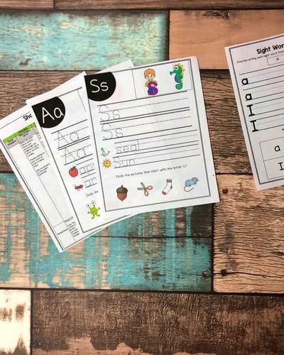 Shared Reading Back to School Poem with Phonics Lessons by Hunt 4 Treasure