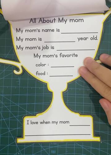 Mother’s Day Award for Kids | Mom’s Trophy and All About My Mom ...