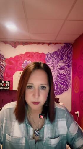 The Science of Reading: Teaching the V sound with hand movements