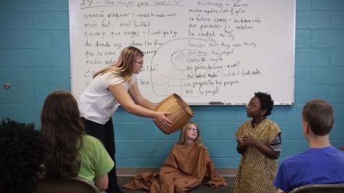 Excelerate SPANISH through Bible Stories, Lesson 9- Una mujer para Isaac