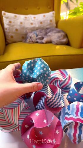 3D Paper Craft | US Edition - Triskele Paper Globes - a STEAM activity