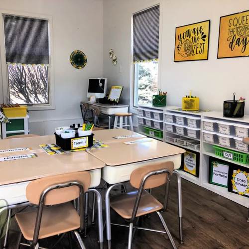 Learning and Lemons Theme Organized Teacher's Tool Kit + Decor Set