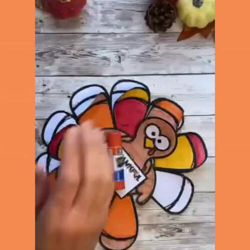 Thanksgiving Turkey Craft - Thankful for ME by Grace Over Grades