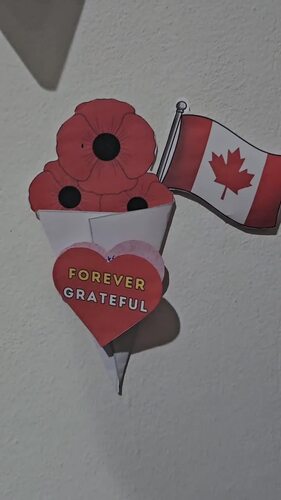 Bundle:Canada Remembrance Day Activities, Poppy, Handprint, Reading ...