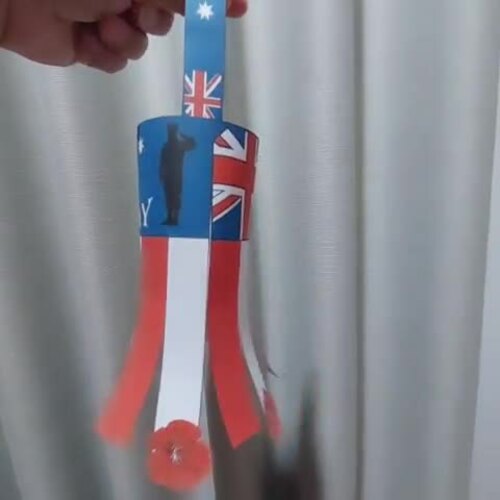 Anzac Day Craft Windsock / Australia Flag Windsock Craft Activities ...