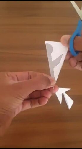 How to make a snowflake-snowflake cutting template-Snowflake cut out