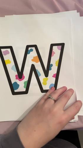 Classroom Welcome Sign - Spotted Rainbow Letters - Modern Pastel Room Decor