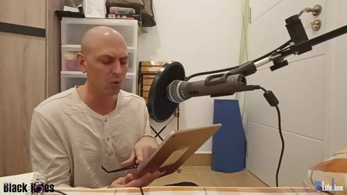 Black Holes Listening Comprehension PODCAST Distance Learning Activities