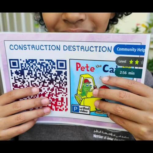 28 Community Helpers QR code story read-alouds for Listening center ...