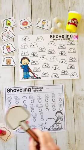 Winter Themed Beginning Sounds - Beginning Sounds Activity - Smash Game