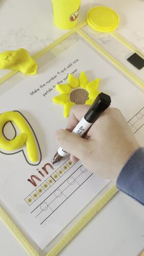 Spring Garden Math Center Play Dough Number Mats 1-10 | Tracing and Ten ...
