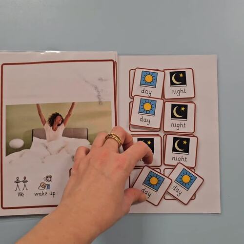 Day and night adapted book (SEN, colourful semantic WHEN, symbol supported)