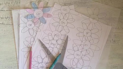 Phonics Game Initial Sounds Blooming Flowers Craft and Worksheets: D E F V