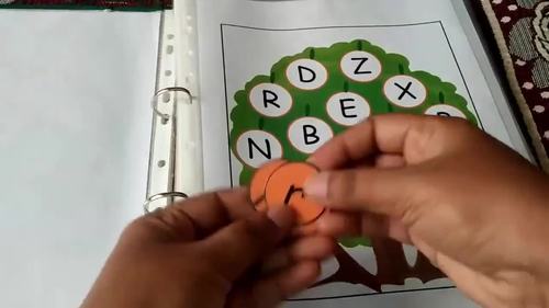 Toddler Folder with 30 different activities by MommynSonshine | TPT