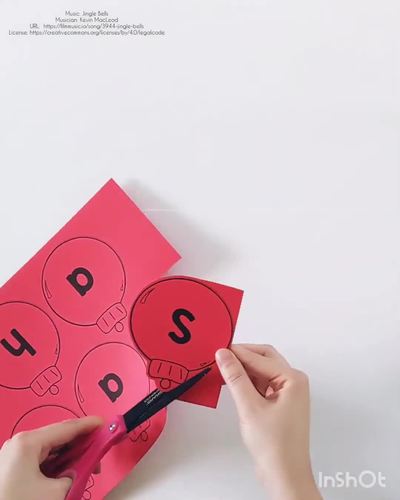 Editable Name Recognition Craftivity + Printables - Christmas Theme