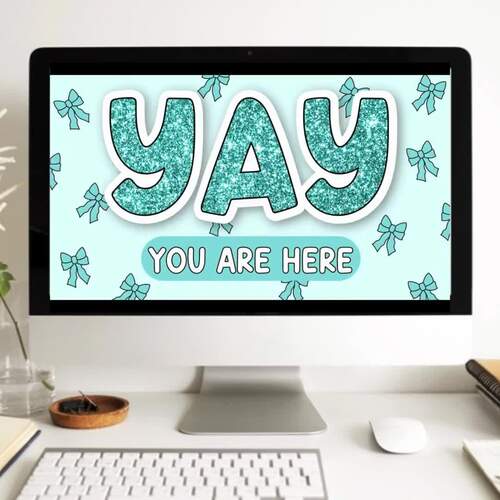 Christmas Daily Slides Pink | December | Template | Google | Editable