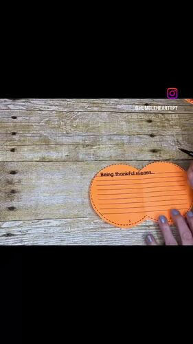 Thanksgiving Craft | Thankful Pumpkin 3D Centerpiece by Humble Heart