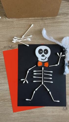 Easy Halloween Craft | Skeleton Craft by A Teacher and her Cat | TPT
