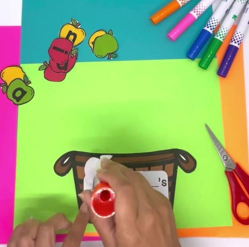 Back to School Name Craft and Apple Bulletin Board by Suburban Teacher