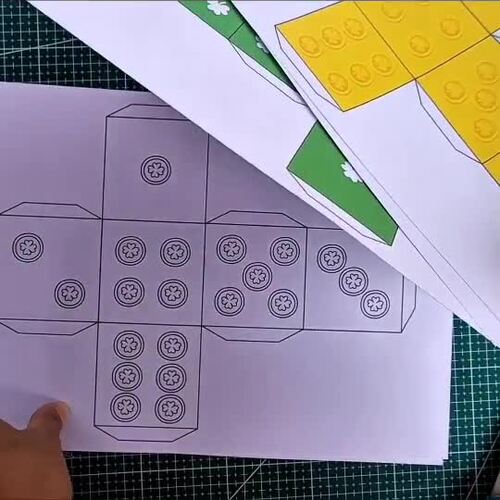 St. Patrick's Day Craft : Foldable Dice by FlufflyShipShop | TPT