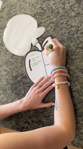 All About Apples - A Research Writing Book Craft for Fall / Autumn