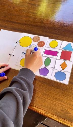 Shapes interactive booklet (matching and tracing) by Designing minds xx