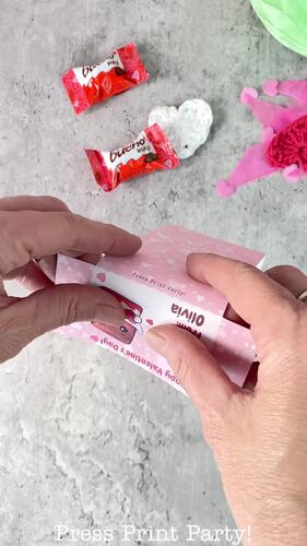 Kids Classroom Valentines for Mini Kinder Bueno by Press Print Party