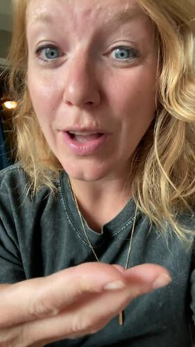 Sample Daily Schedule for 3rd Grade by Miz Riz Elementary Resources