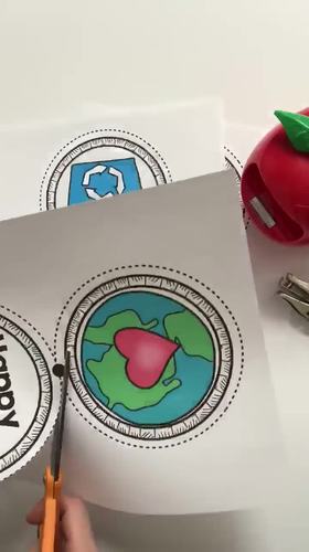 Earth Day Mobile Craft by The Whole Wheat Class | TPT