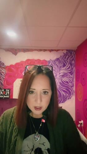 The Science of Reading: Teaching the D sound with hand movements!