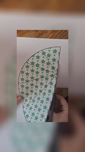 Foldable Christmas Tree Craft by KM Classroom | TPT