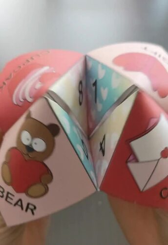 Valentine's Day Jokes Cootie Catcher/ Fortune Teller by Science Spot
