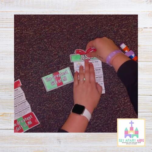 Jesus is the Greatest Gift: Christmas Foldable Craft | Sunday School Kids