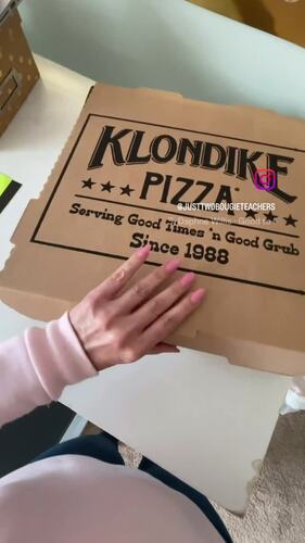 PIZZA BOX STUDENT KEEPSAKE LABEL (OPEN HOUSE/EOY) by Just Two Bougie ...