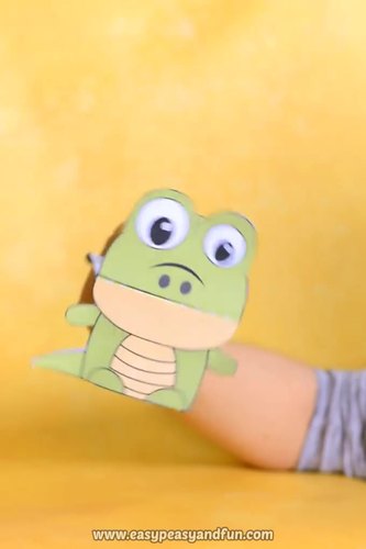 Crocodile or Alligator Craft Hand Puppet Template by Easy Peasy and Fun