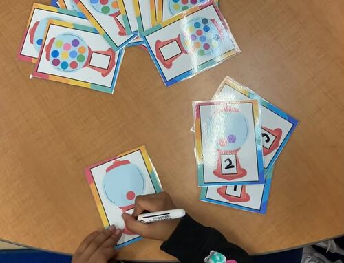 Cuenta y escribe by Dual Language Helper Ayudante Bilingue | TPT