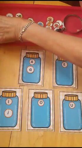 Delicioso Abecedario. Alphabet Workstation in Spanish by Kidscanlearnschool