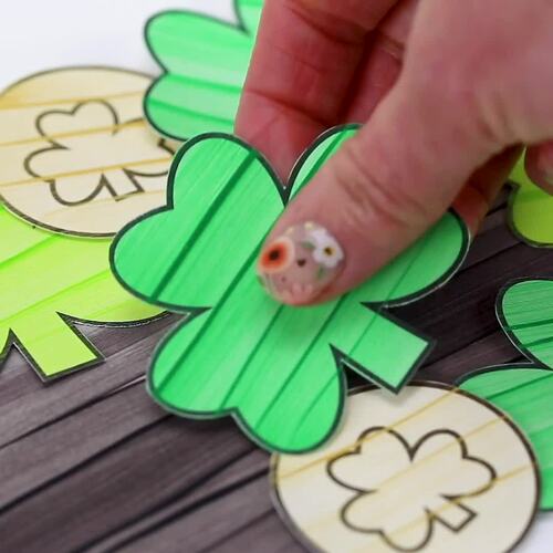 St. Patrick's Day Hedgehog Craft by Fireflies and Mud Pies | TPT