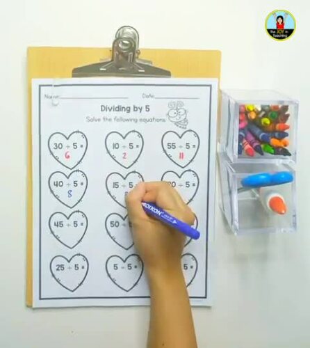 Holiday Division Worksheet by The Joy in Teaching | TPT