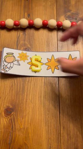 Christmas nativity phonics activity - Angels CVC short U spelling center