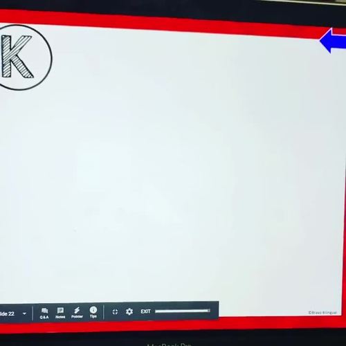 Digital Word Wall (Interactive) - Spanish and English by Bravo