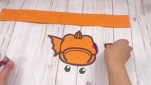 Fish Hat, Fish Headband Craft, Zoo Animal Phonics Hat by Liv and Leb