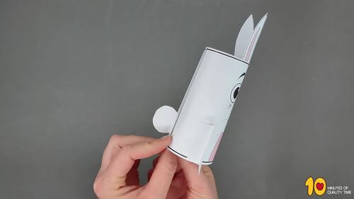 Easter Bunny Paper Roll Craft by 10 Minutes of Quality Time | TPT