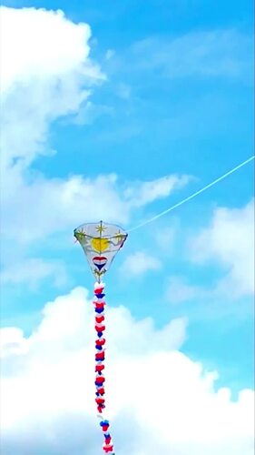 Colonial Archtop Kite - DIY Stem/Steam Activity by WOW - World of Wonders