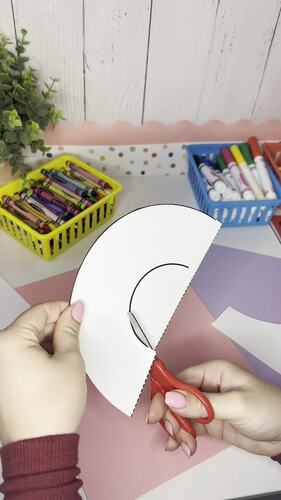 Valentine’s Day Digraph Craft | February Phonics Love Wreath | SH CH TH WH