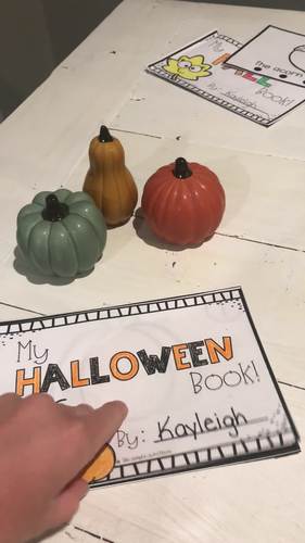 Halloween Emergent Reader Mini Book by The Simple Sweetness | TpT