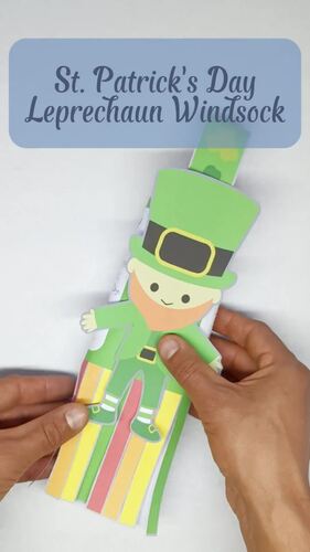 St. Patrick's Day Windsocks | Easy Printable | Decoration Writing Craft